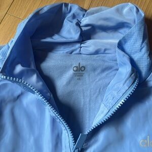 ALO Yoga | Jackets & Coats | Alo Blue Windbreaker Jacket | Poshmark